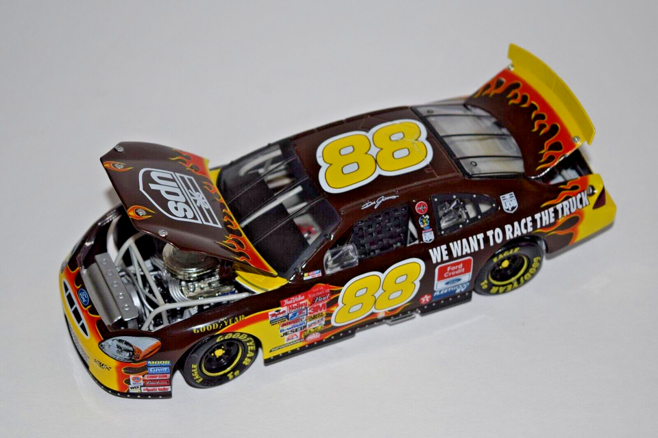 Dale Jarrett #88 UPS Race The Truck 2001 Taurus 1:24 Action Diecast | eBay
