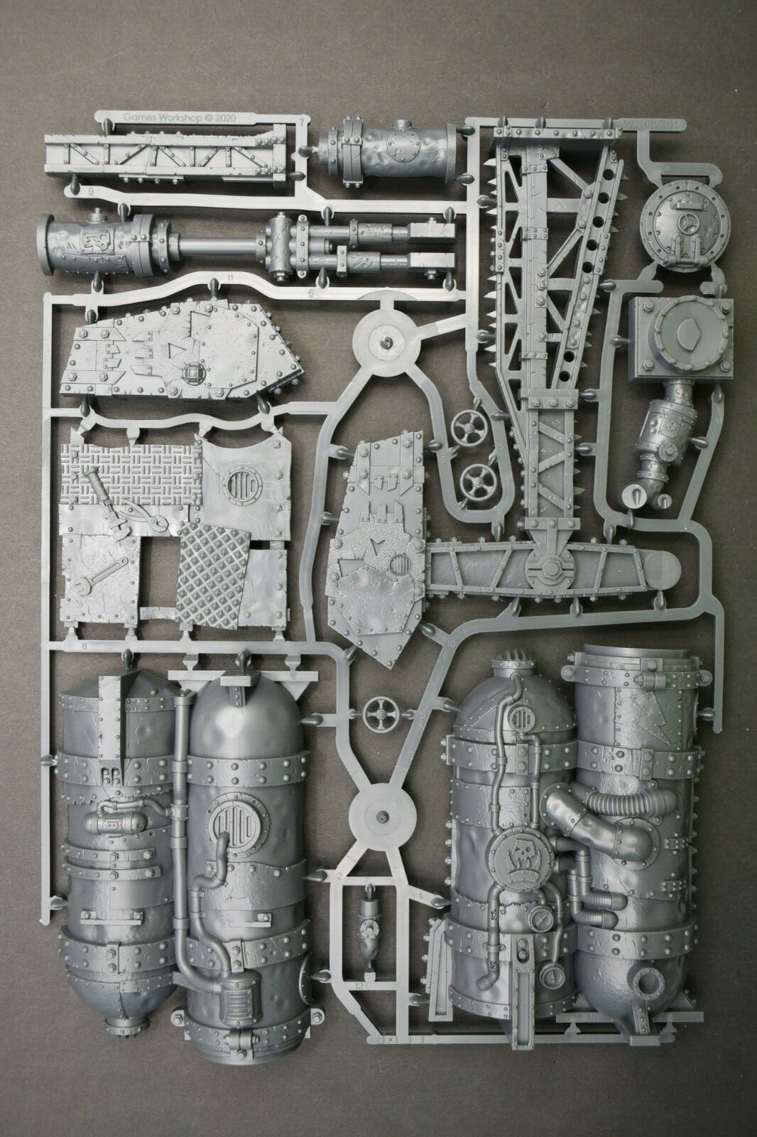 Warhammer 40k Kill Team:Octarius Ork Ramshackle Oil Pump Rig Tank ...