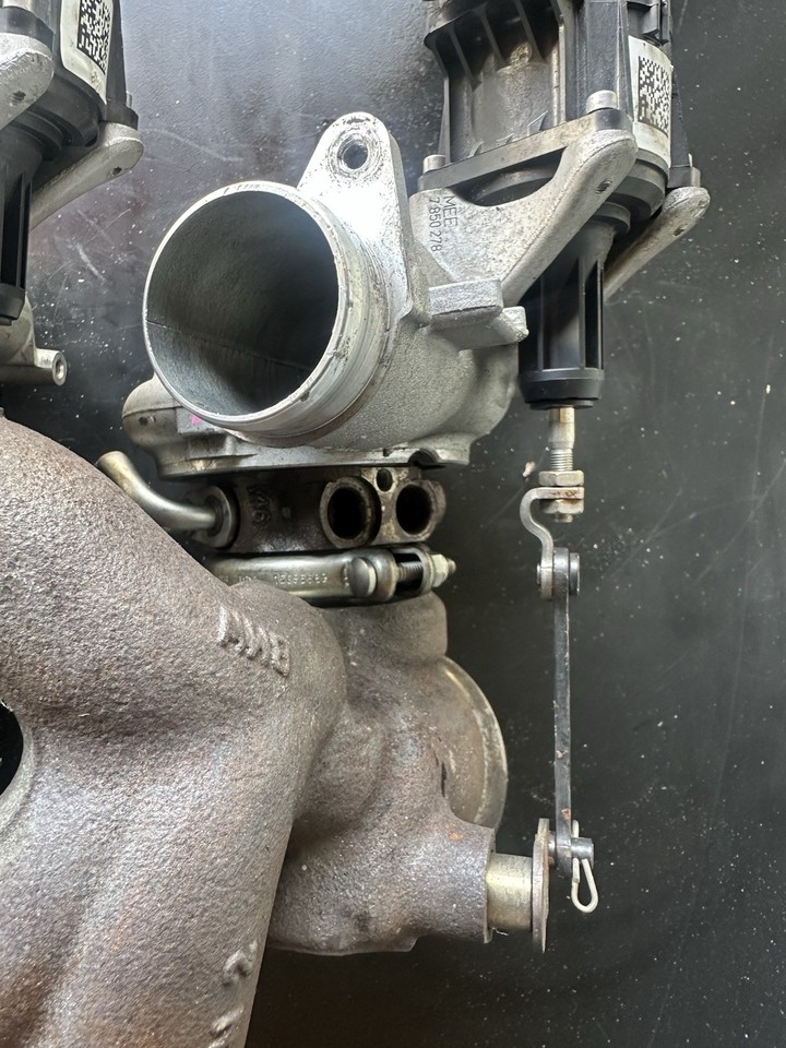 15-20 OEM BMW F80 F82 F83 M4 Left Right Turbo Turbocharger S55 Engine ...