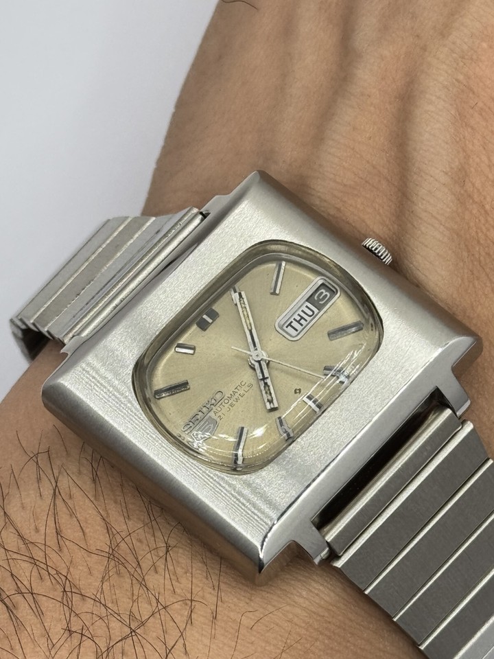 Vintage Tv Shape Seiko 5 Automatic 6119-5401 Day/Date Men's Wrist Watch ...