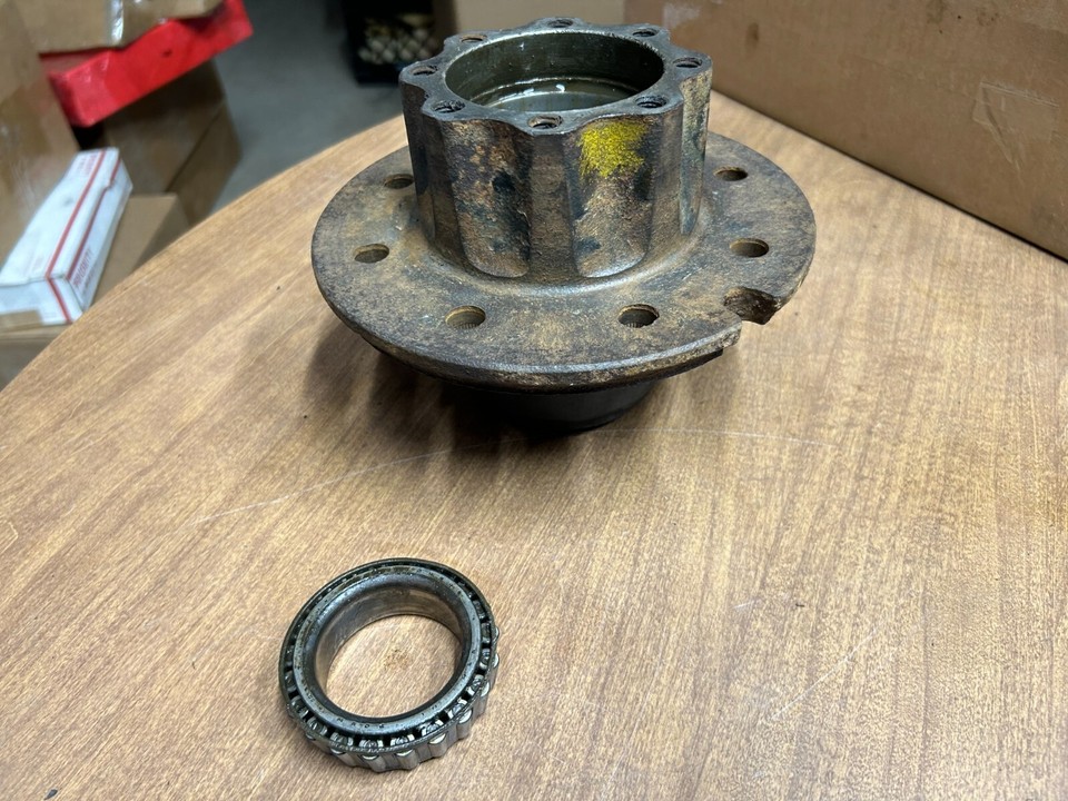 1968-1979 Ford F250 Dana 60 Full Float REAR Wheel Hub 8 Lug Same Inner ...