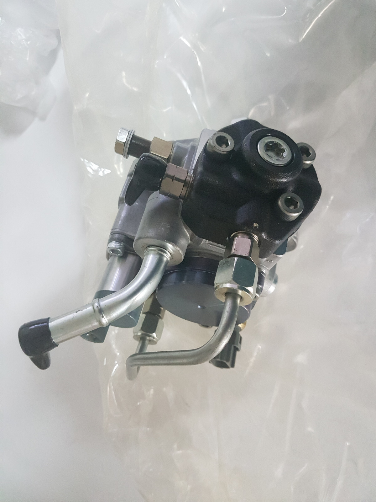 Remanufactured Denso HP3 Fuel Injection Pump for Isuzu Dmax 4JJ1 4Jk1 ...