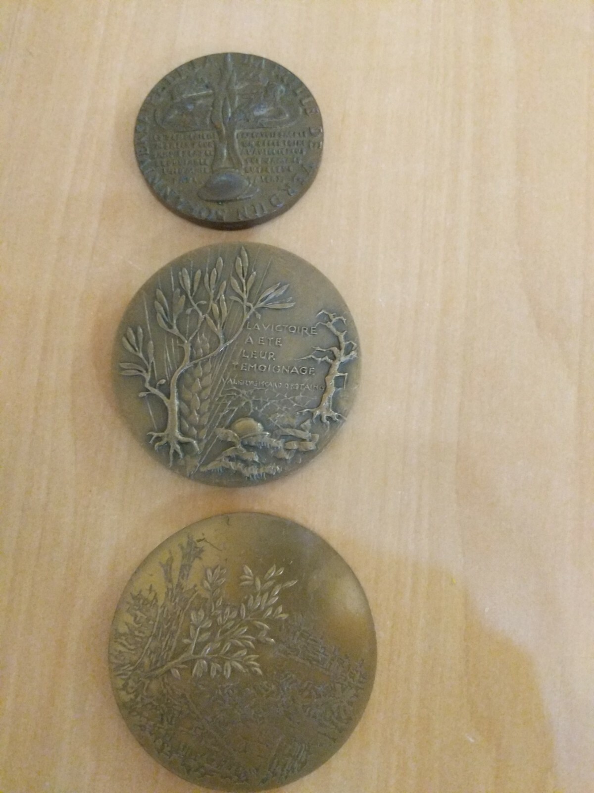 WW1 Large Verdun "On ne Passe Pas" Medaillions, Medals, Ribbons, Pins ...