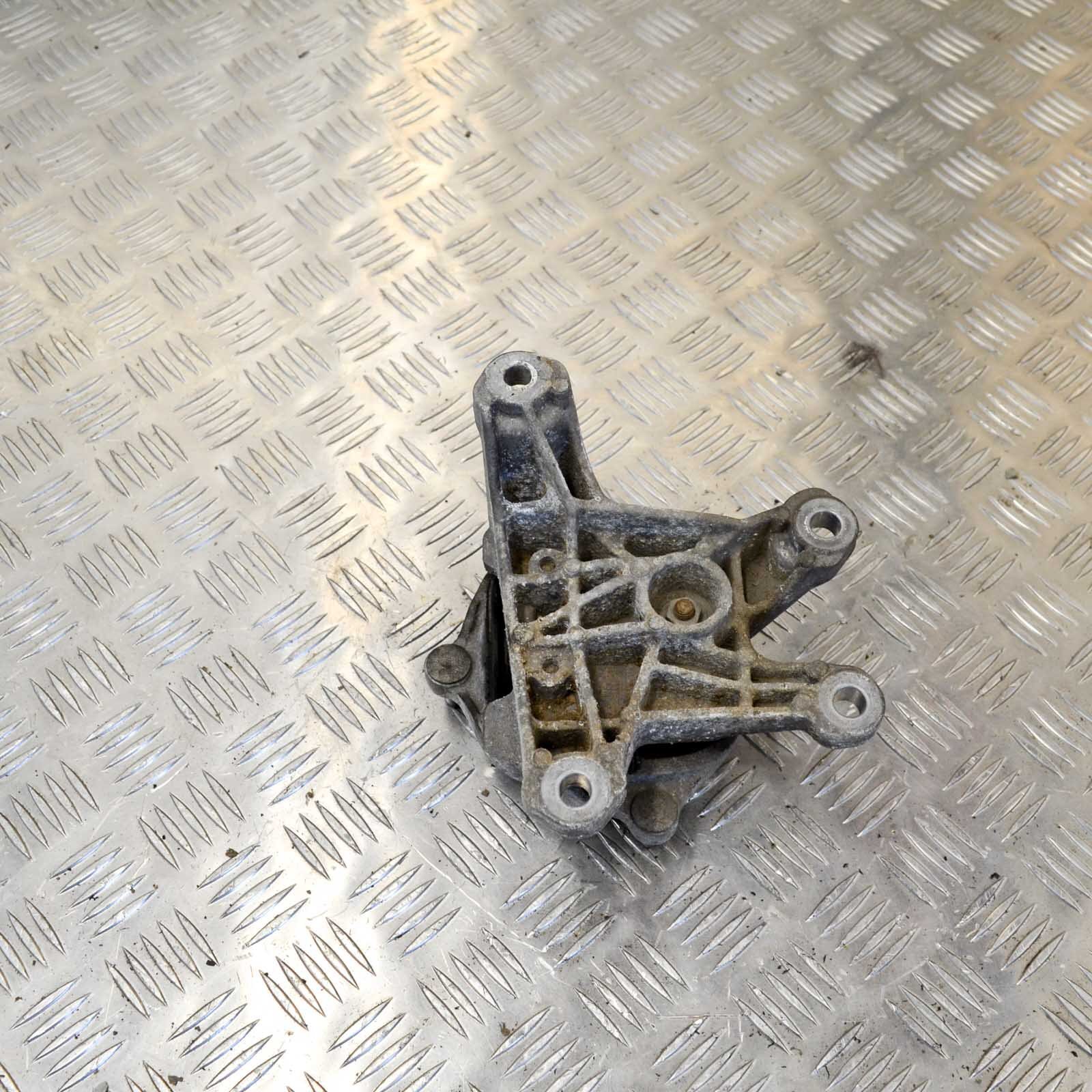 Supporto 4G0399115S 8K0399151 2,00 diesel del cambio del motore di AUDI ...