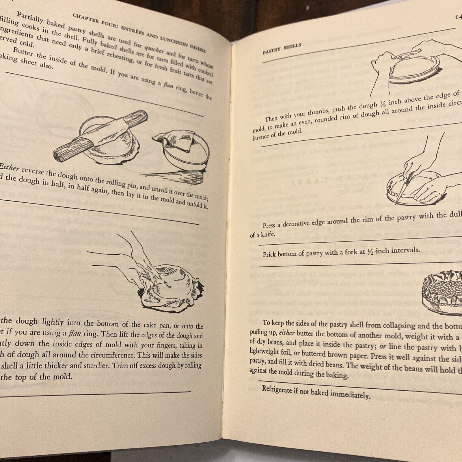 Mastering The Art Of French Cooking - Julia Child Cookbook Vol 1 ...