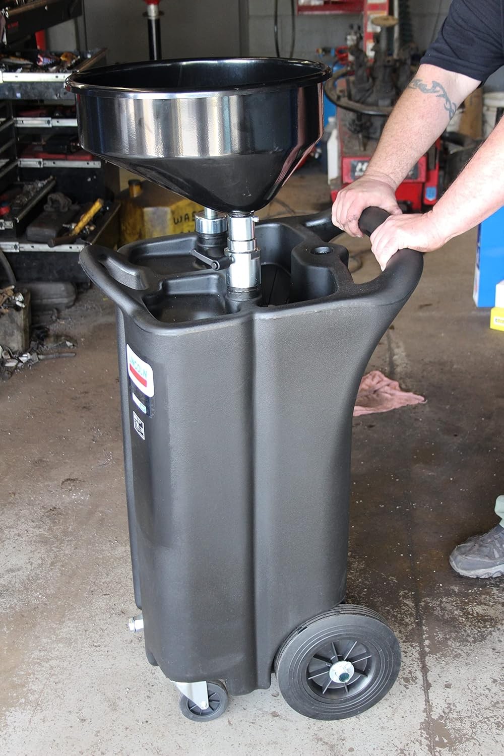 Lincoln 3626 Portable Used Fluid Drain, 26 Gallon Polyethylene, Pump ...