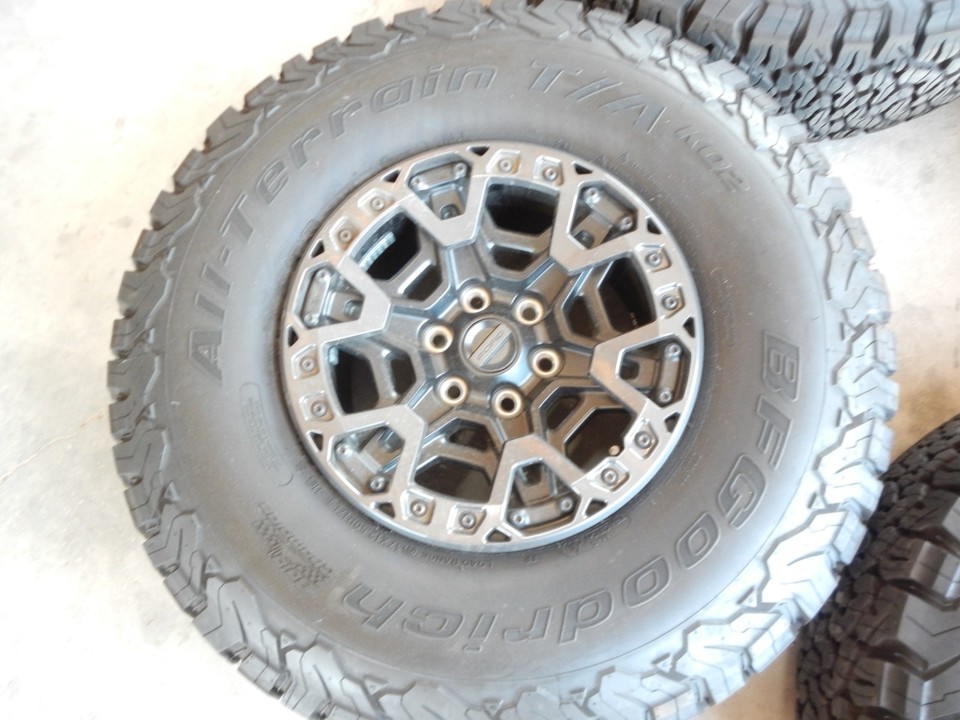 Factory 2025 Ford Raptor 37 R Beadlock Wheels 17X8.5" & BFG AT 37X12 ...