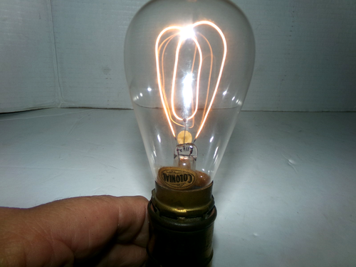 ANTIQUE COLONIAL CARBON FILAMENT TIPPED LIGHT BULB EDISON ERA " WORKS ...