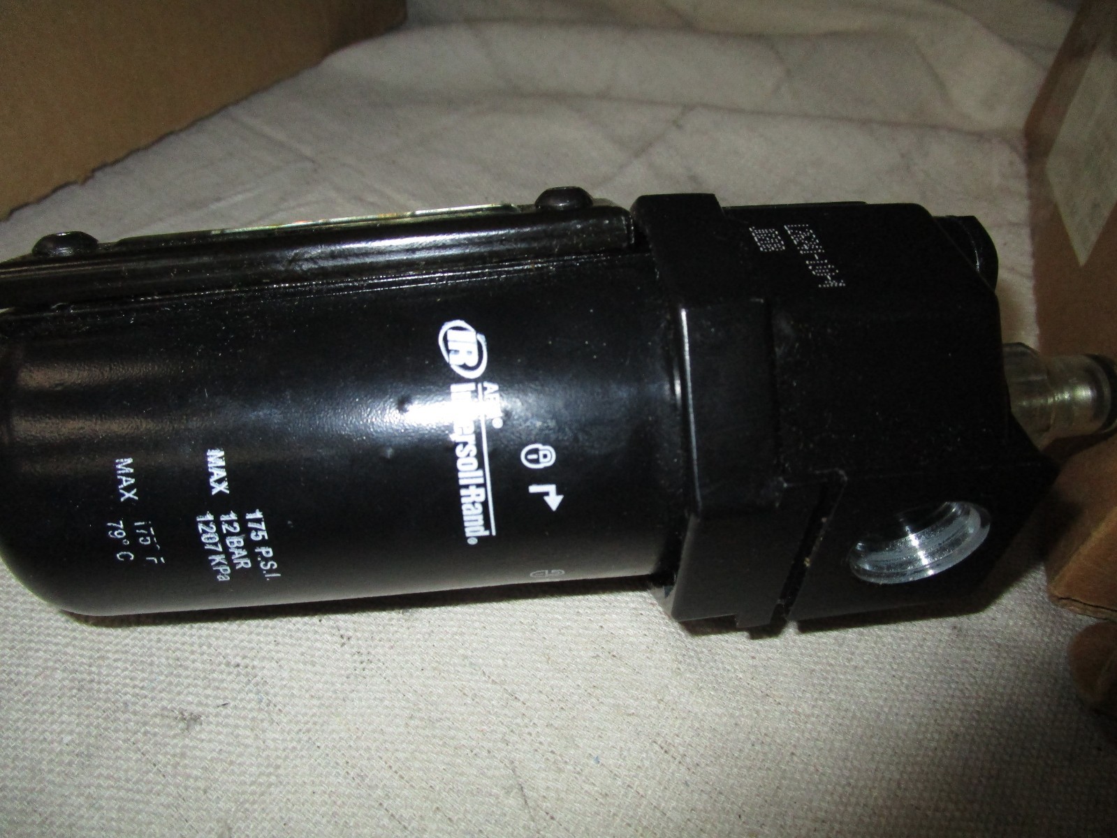 ARO L26241-110-m Air Line Lubricator 175 psi 12 bar 1207 kpa for sale ...