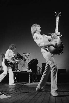 Singer Ian Hunter And Guitarist Mick Ronson Performing 1975 MUSIC OLD ...