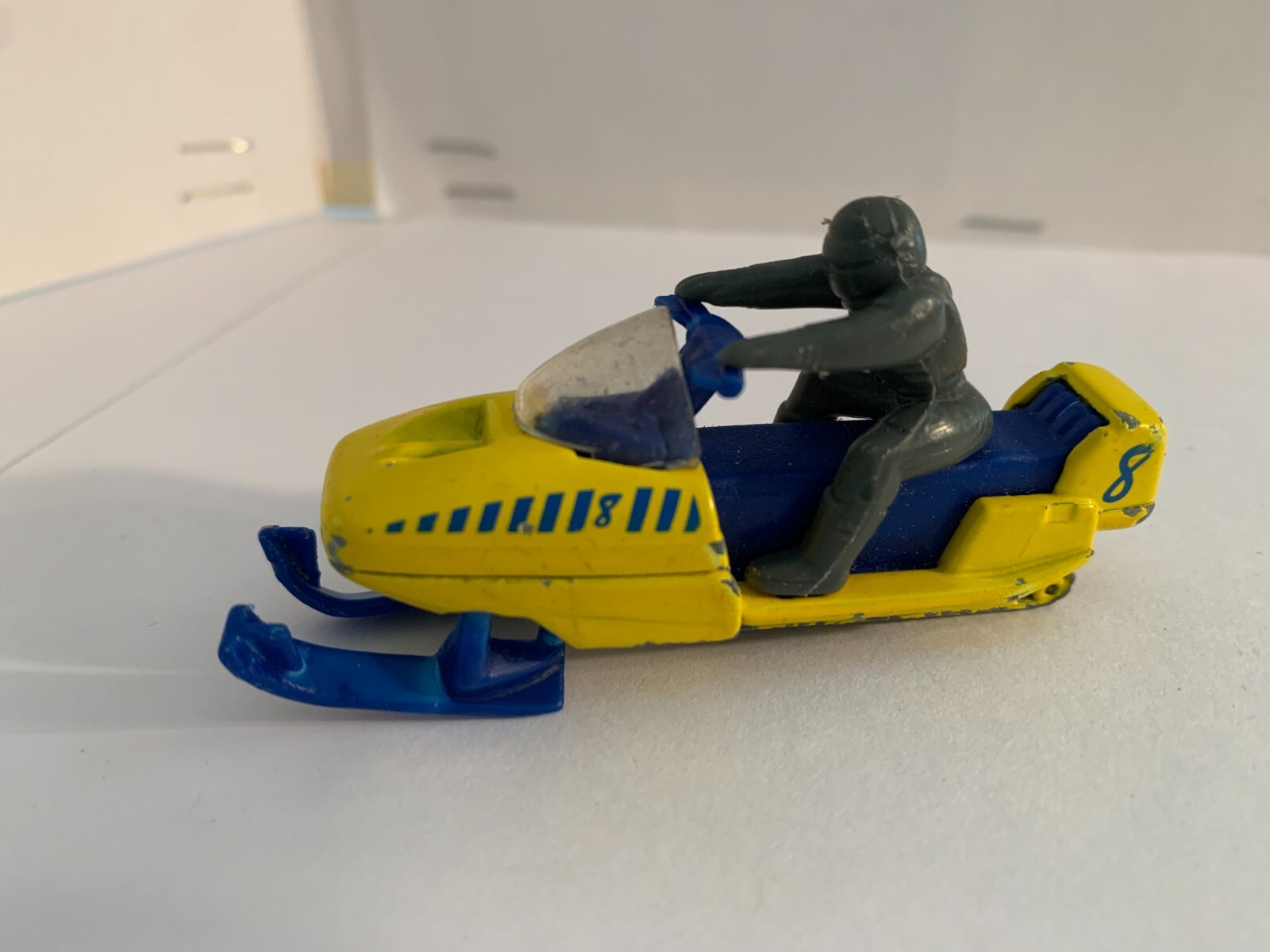Matchbox SNOWMOBILE Diecast Car 1998 Mattel Yellow Blue Mobile Gray ...