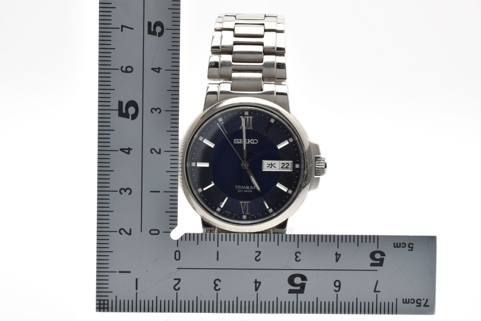 SEIKO 7N43-7B80 Titanium Watch Navy Dial Vintage Quartz Watch Japan ...