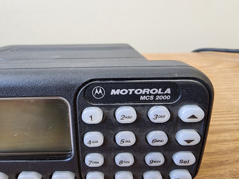 MOTOROLA MCS 2000 RADIO M01KHN9PW5AN M01MX+533W VHF TWO WAY RADIO | eBay