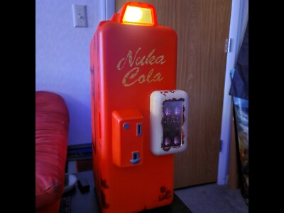 Fallout 4 Nuka Cola Mini Fridge ThinkGeek Hard to find! *read ...