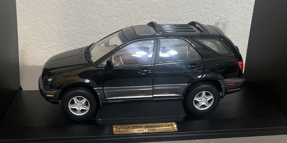 AUTOart 1:18 LEXUS RX300 Lexus 10th Anniversary 1989-1999 | eBay