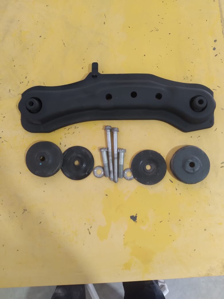 2003-2011 Honda Element AWD Rear Differential Carrier Mount Bracket w ...