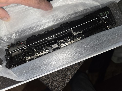 Northern Pacific Z-8 Challenger 4-6-6-4 by Sunset Models | eBay