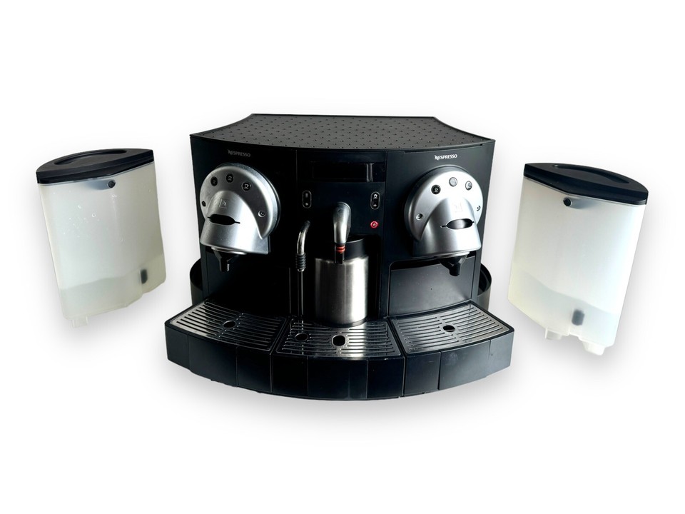 Professional Nespresso Gemini CS223 Commercial Coffee Machine Needs ...