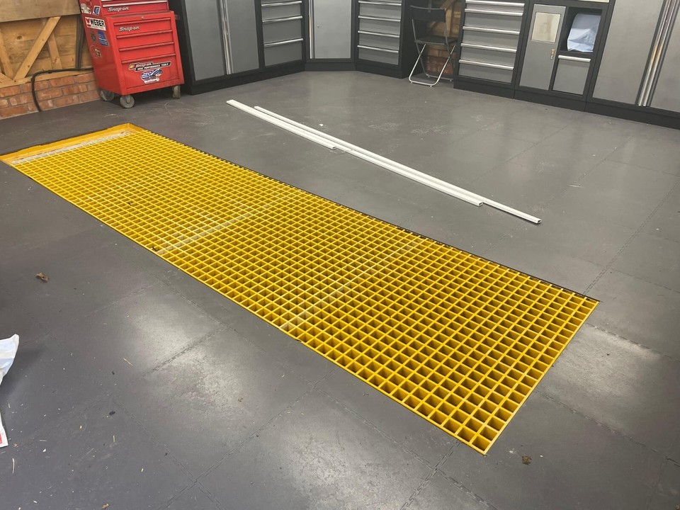 GRP Grating - FREE CUTTING TO BESPOKE SIZE - Pit Safety Covers, Trench ...