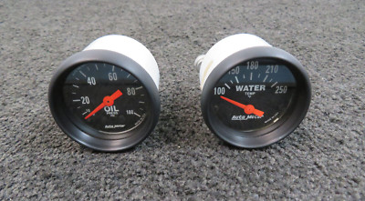 Autometer Oil Pressure Gauge 2604 & Water Temperature Gauge 2635 | eBay