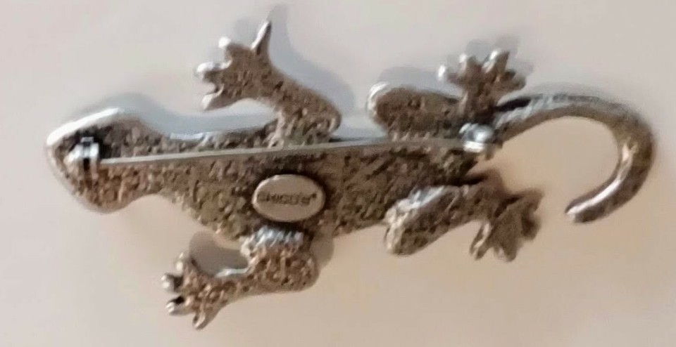 Chico's Iguana Pin Broach "silver" metal green eyes Lizard gift reptile ...