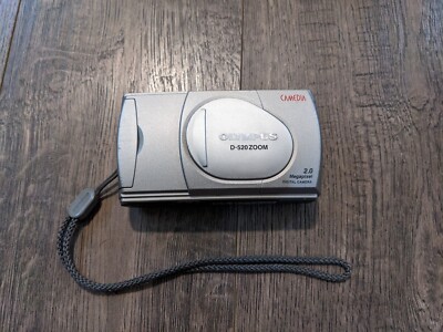 Olympus CAMEDIA D-520 Zoom 2.0MP Digital Point & Shoot Camera Tested ...