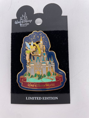 Walt Disney World- Tinkerbell Flying over Cinderella's Castle DWP006 ...