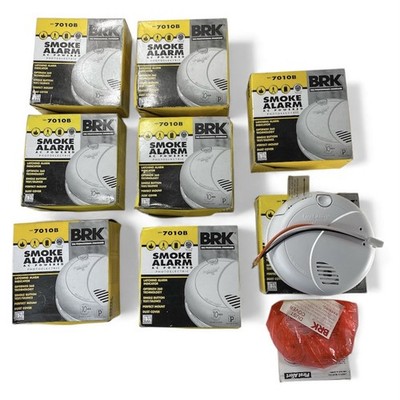 BRK First Alert 7010B 120V AC Powered Hardwired 8 Smoke Alarms- Battery ...