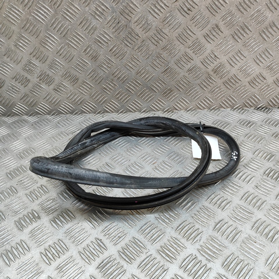 TOYOTA LAND CRUISER 120 Türdichtung hinten links, Gummi 62332-60040-A0 ...