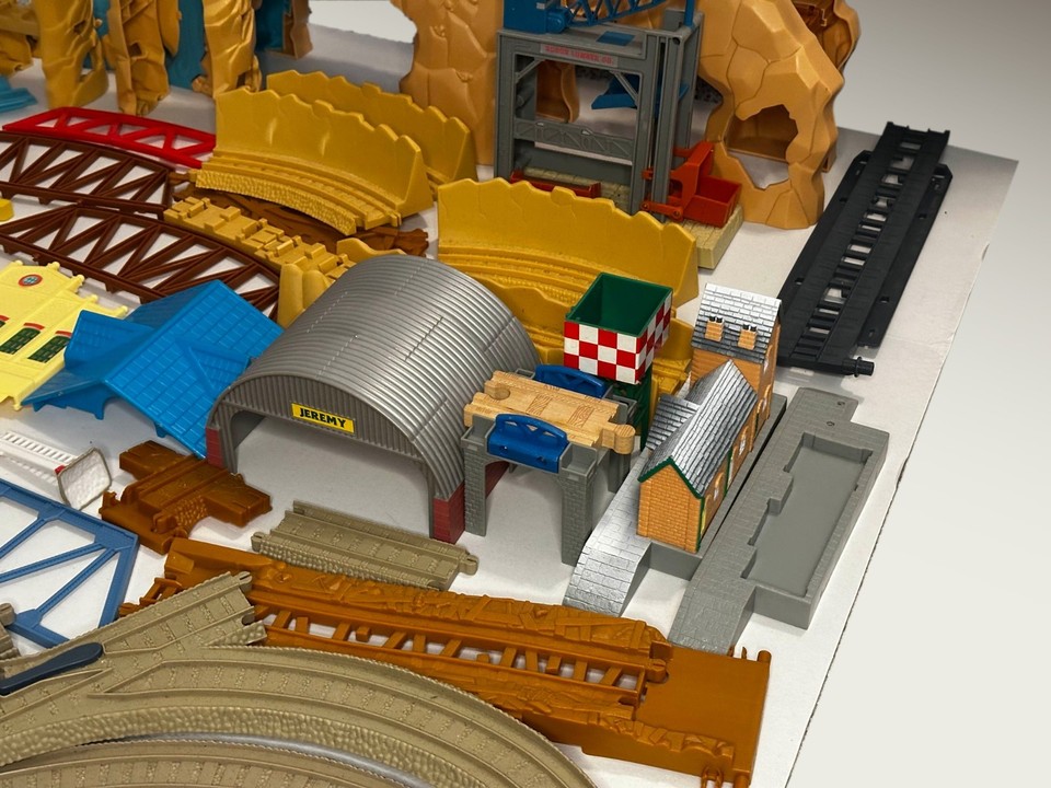 Thomas & Friends TrackMaster HiT Toys TOMY TRACK Action Canyon COMPLETE ...