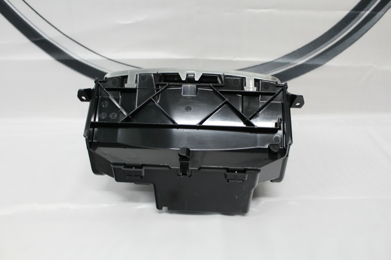 NEW Genuine Mercedes-Benz W205 C-Class Centre Console Ashtray ...