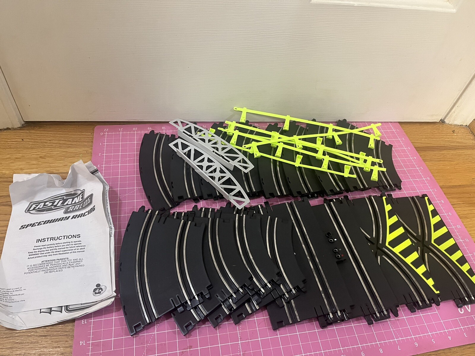 Vintage ARTIN 1/43 Slot Car Track 2 Lane Curve Tracks 16 PIECES White ...