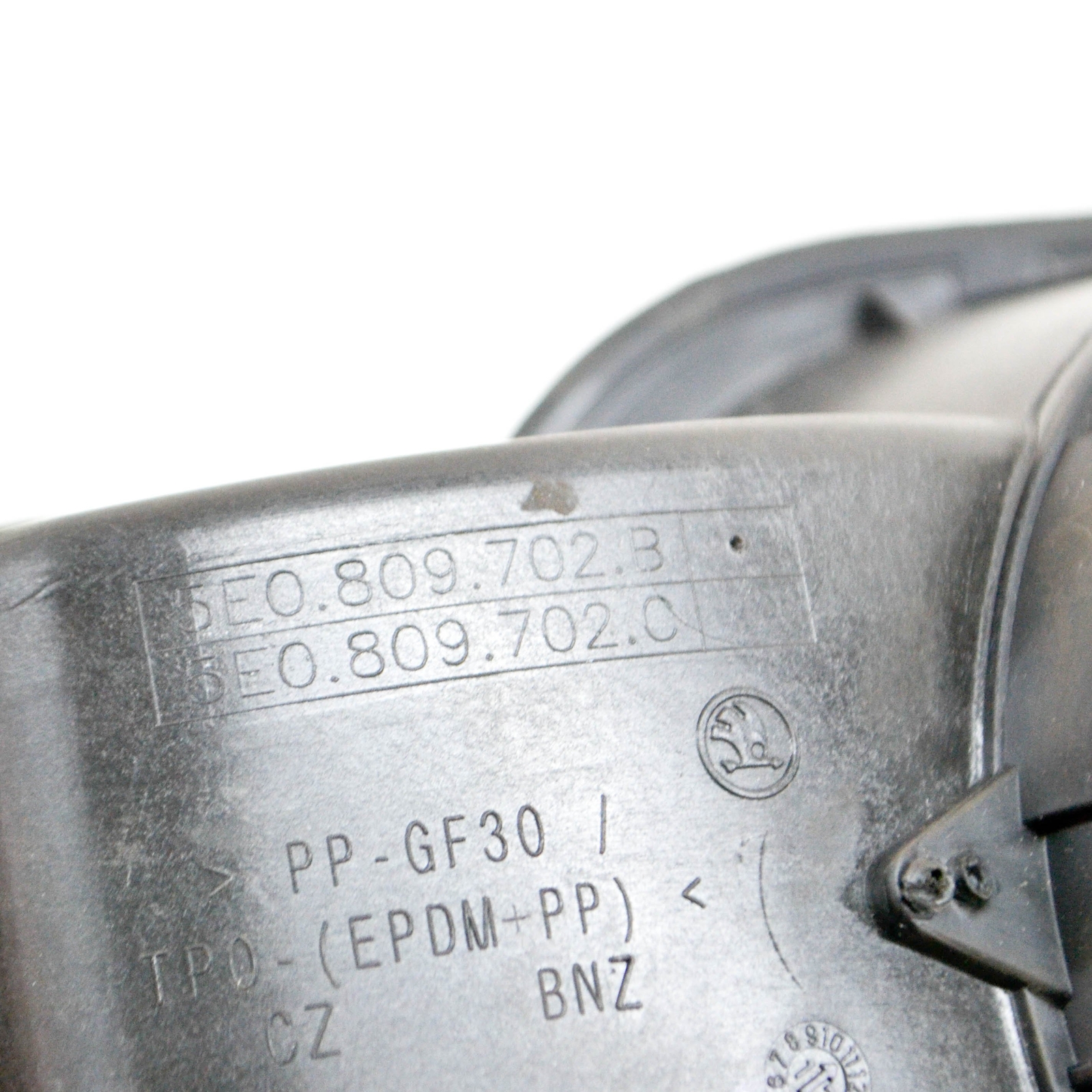 SKODA OCTAVIA MK3 5E Fuel Tank Flap Cap Cover 5E0809702B 5E0809702C ...