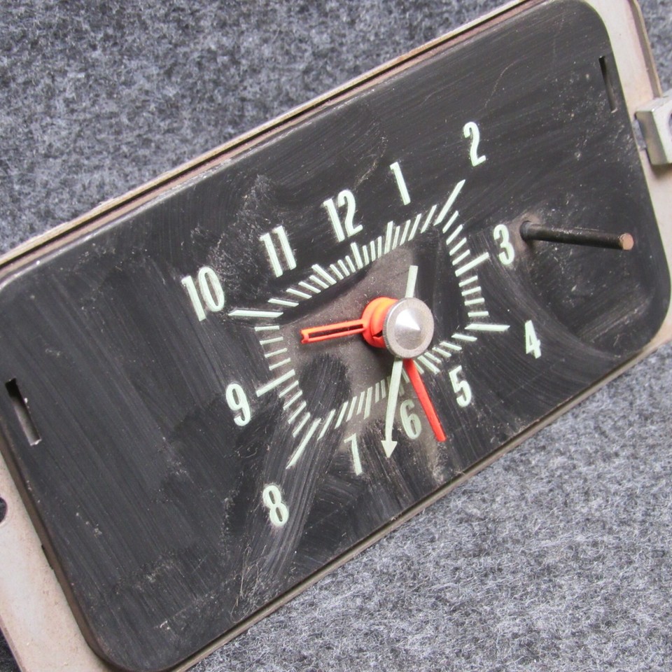 1969-70 BelAir Biscayne Impala Electric Dash Clock General Time Corp ...