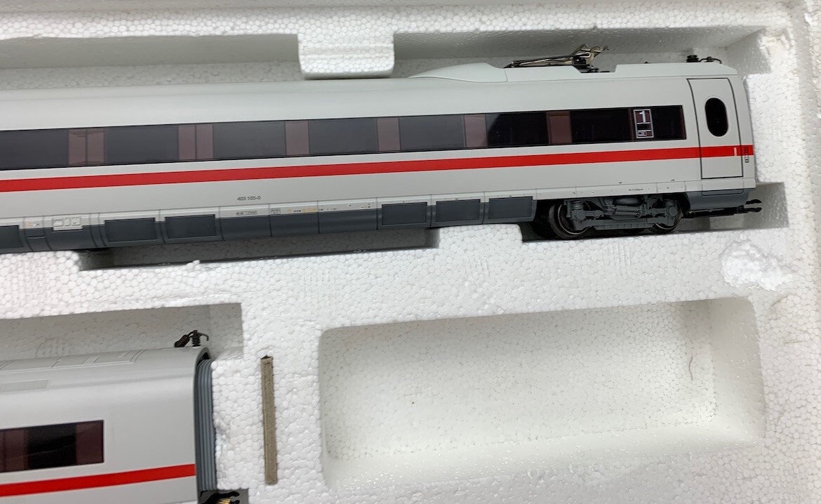 Märklin Digital HO 37783 DB ICE-3 Powered Railcar Train Class 403 Set ...