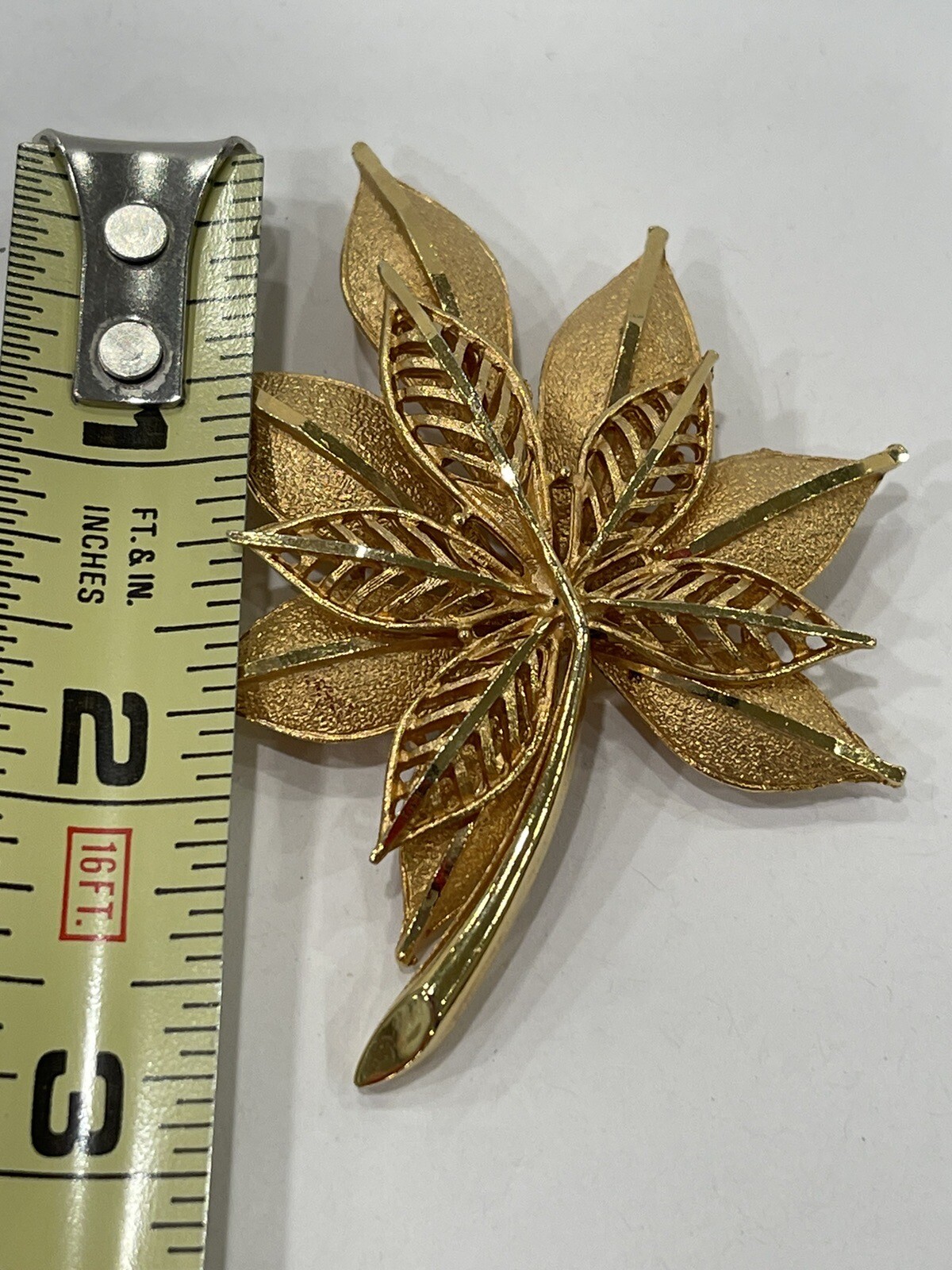 CORO Gold Tone Mid Century Double leaf brooch/pin Cla… - Gem