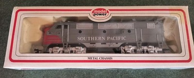 HO SCALE TRAIN MODEL POWER F2 SOUTHERN PACIFIC LOCO 8 WHEEL DRIVE PICK ...