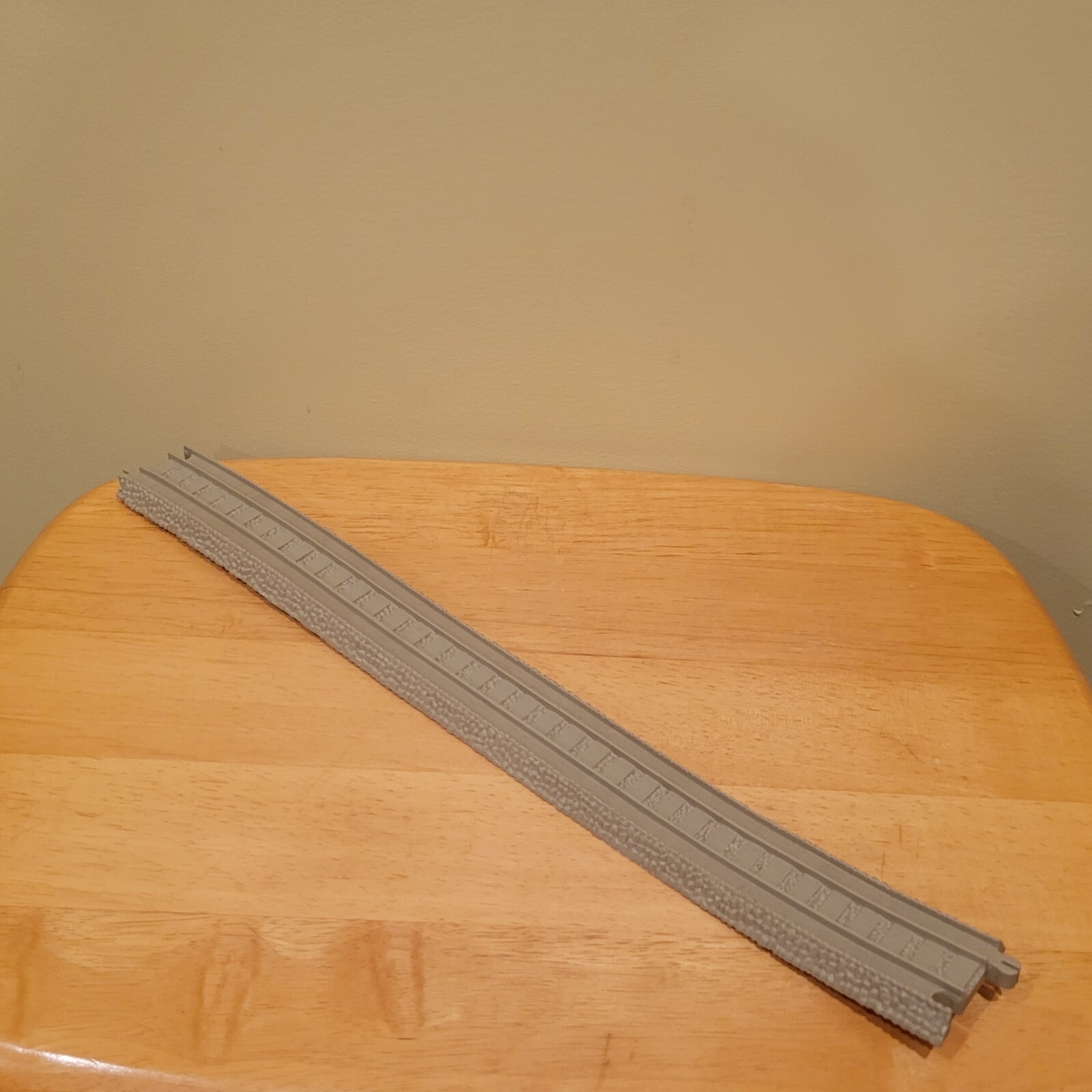 Thomas & Friends Trackmaster 17" Ascending Straight Track Beige Incline ...