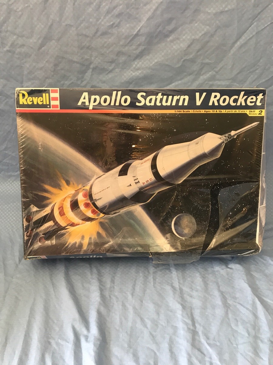 Apollo Saturn V Rocket Model Kit Buy Estes Apollo Saturn V Flying