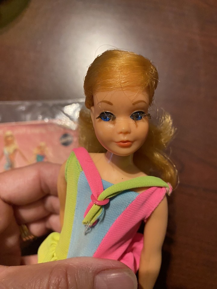 VINTAGE BARBIE DRAMATIC LIVING SKIPPER, ORIGINAL SWIMSUIT, BROCHURE ...