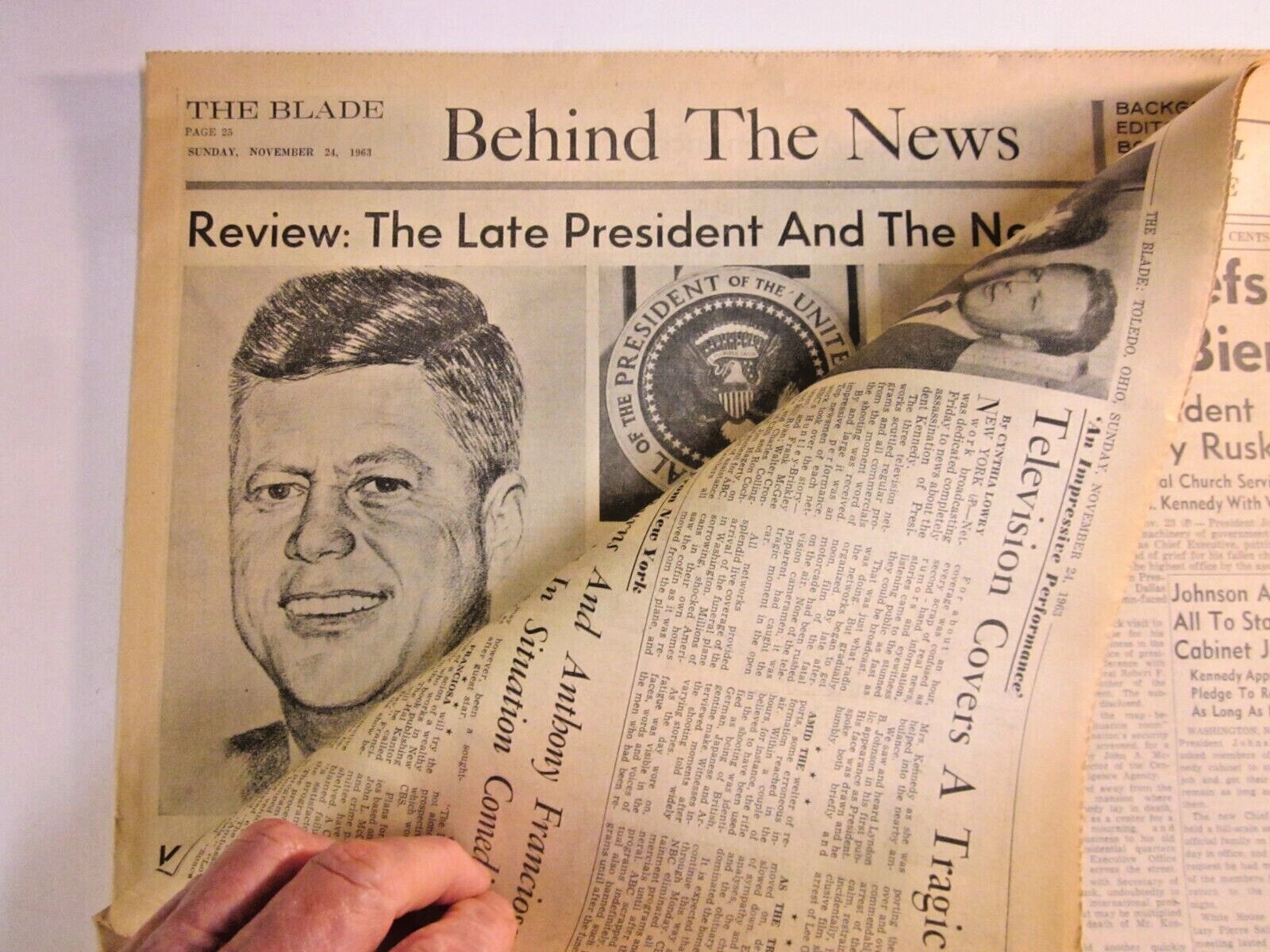 Vintage Newspaper Toledo Ohio Blade Nov 24 1963 Johnson Takes His Place ...