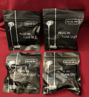 (4) Delta Airlines White Wired Earbuds "Plug In-Tune Out" NEW/UNOPENED ...