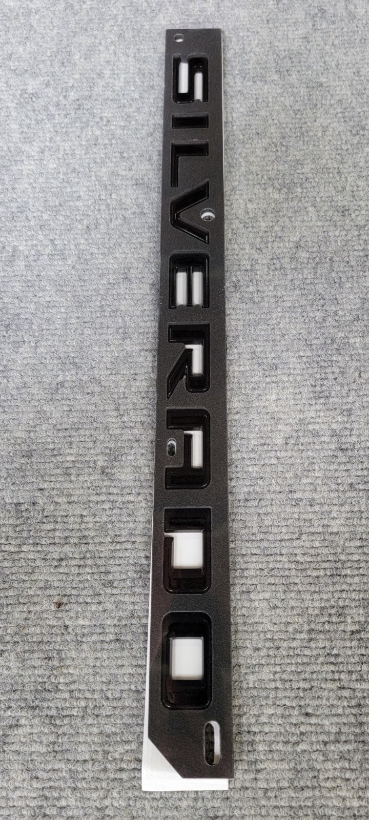 2019-2022 Chevrolet SILVERADO Tailgate Nameplate OE #84945797 | eBay