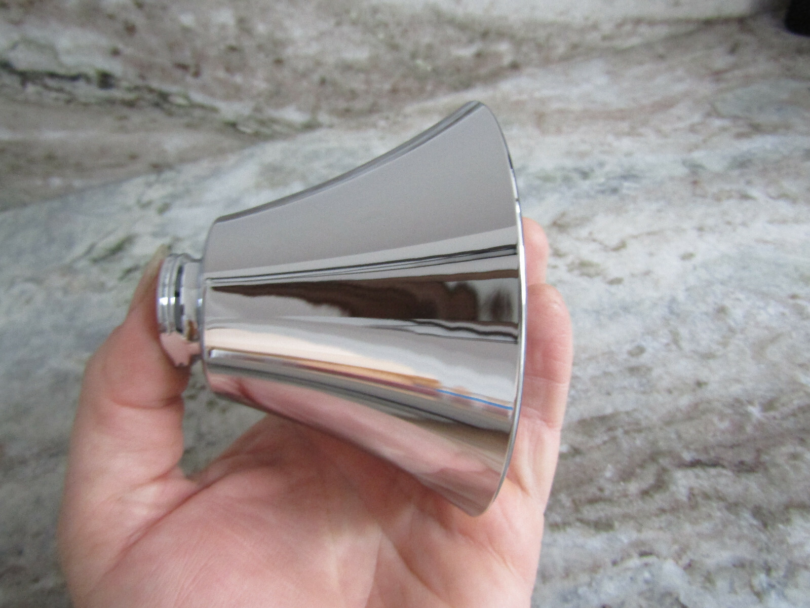 MOEN SHOWER HEAD - GLYDE COLLECTION - CHROME - 2.50 GPM MODEL A112.18 ...