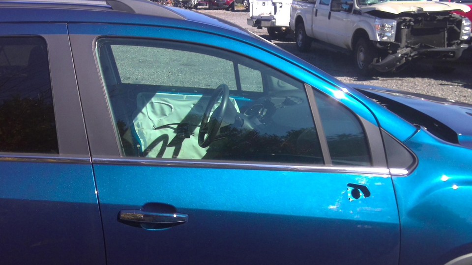 2020 Chevy Trax RH Passenger Side Front Door, Seeker Metallic 617D | eBay