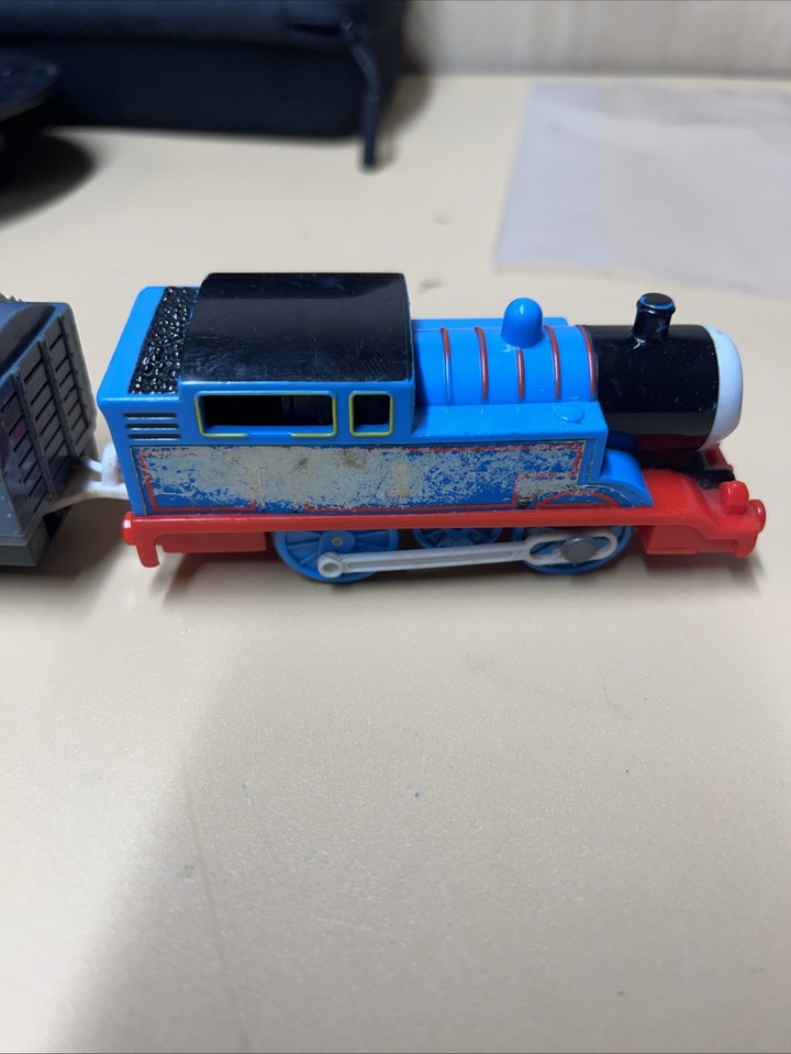 Thomas & Friends 2009 Trackmaster Motorized Railway Train Engine Thomas ...