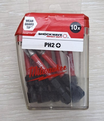 Milwaukee Shockwave PH2 50mm Wear Guard Tip Screwdriver Bits Pack of 10 ...