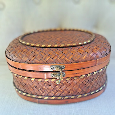 Vtg. Oval Handwoven Chinese Bamboo Basket W/ Lid W/ Metal Closure 10.5 ...