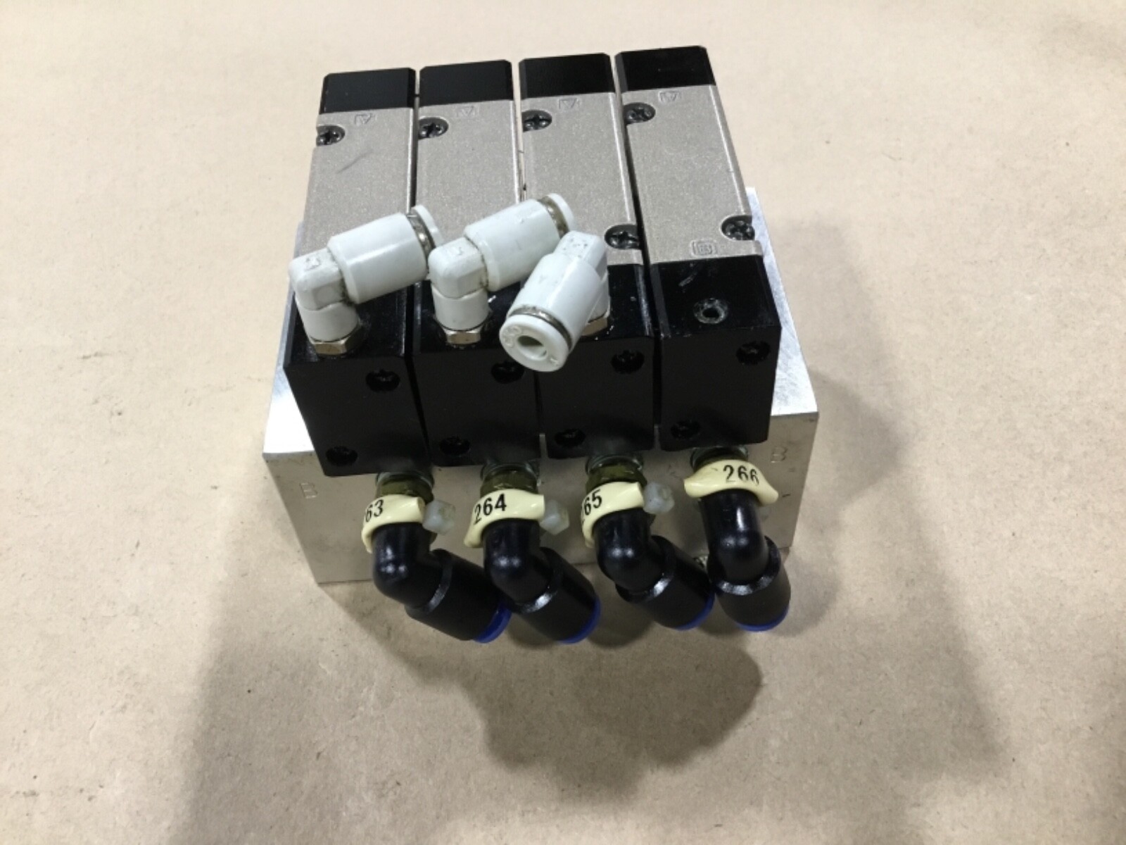 CKD 4KB218 Pneumatic Valve Assembly FL213016 #01F26 | eBay