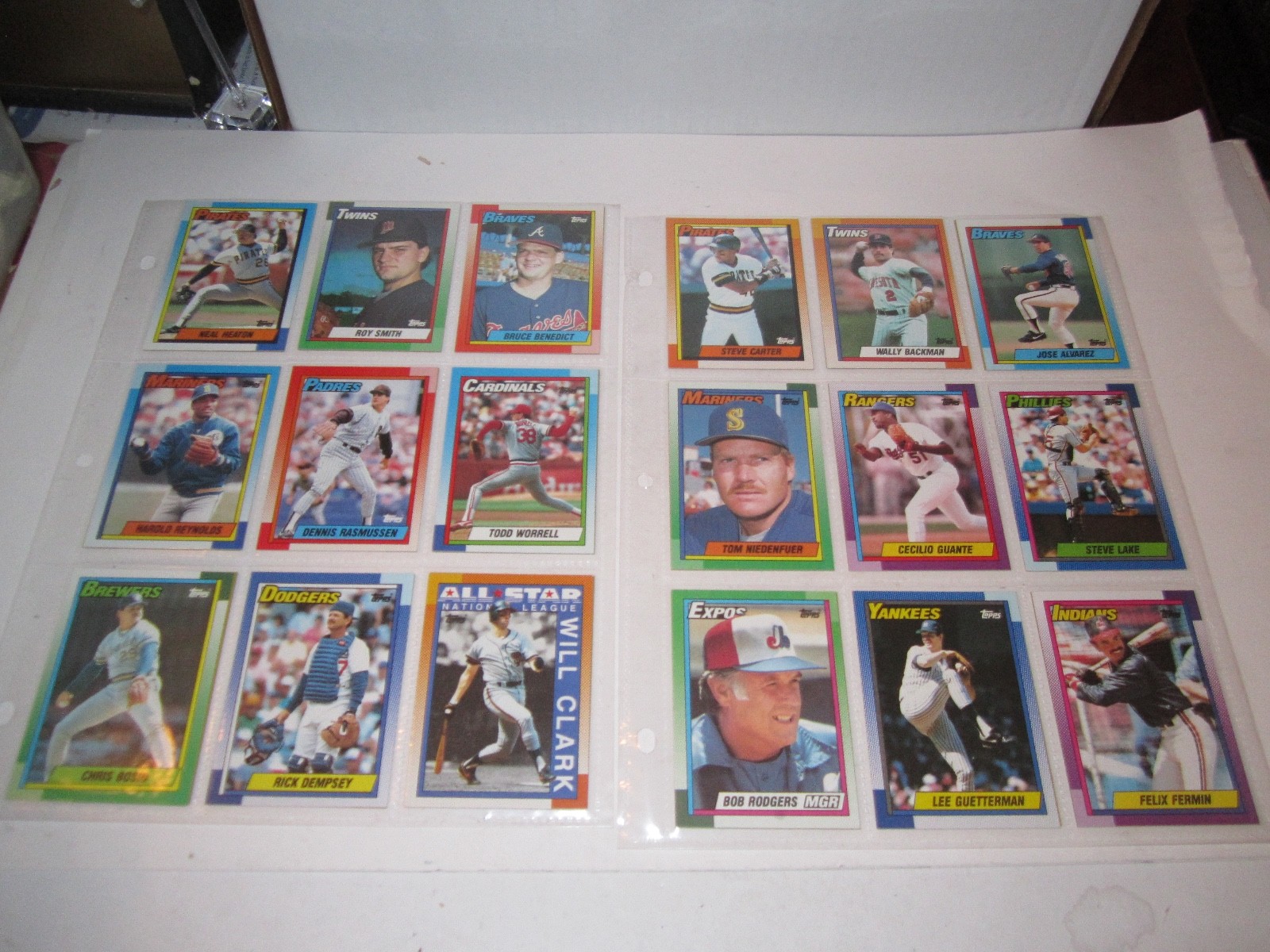 (216) 1990 TOPPS BASEBALL CARDS - UNGRADED DEALER'S WHOLESALE PRICING ...